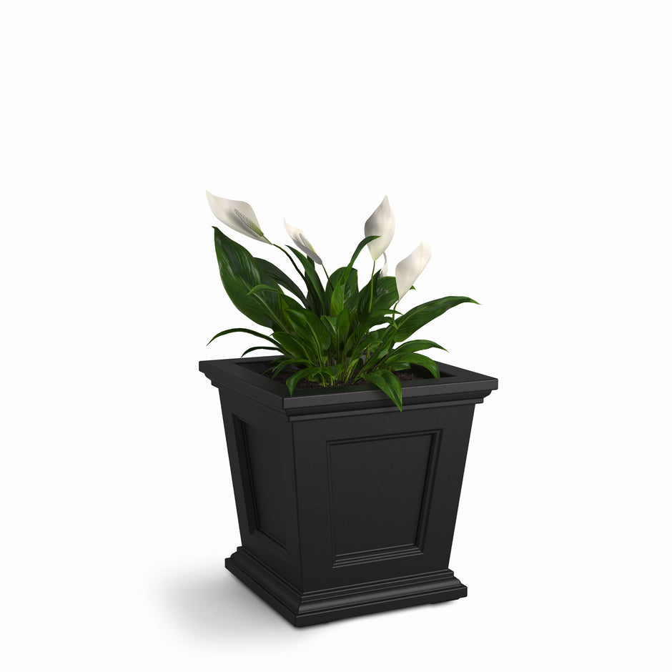 Planters – Mayne Inc.