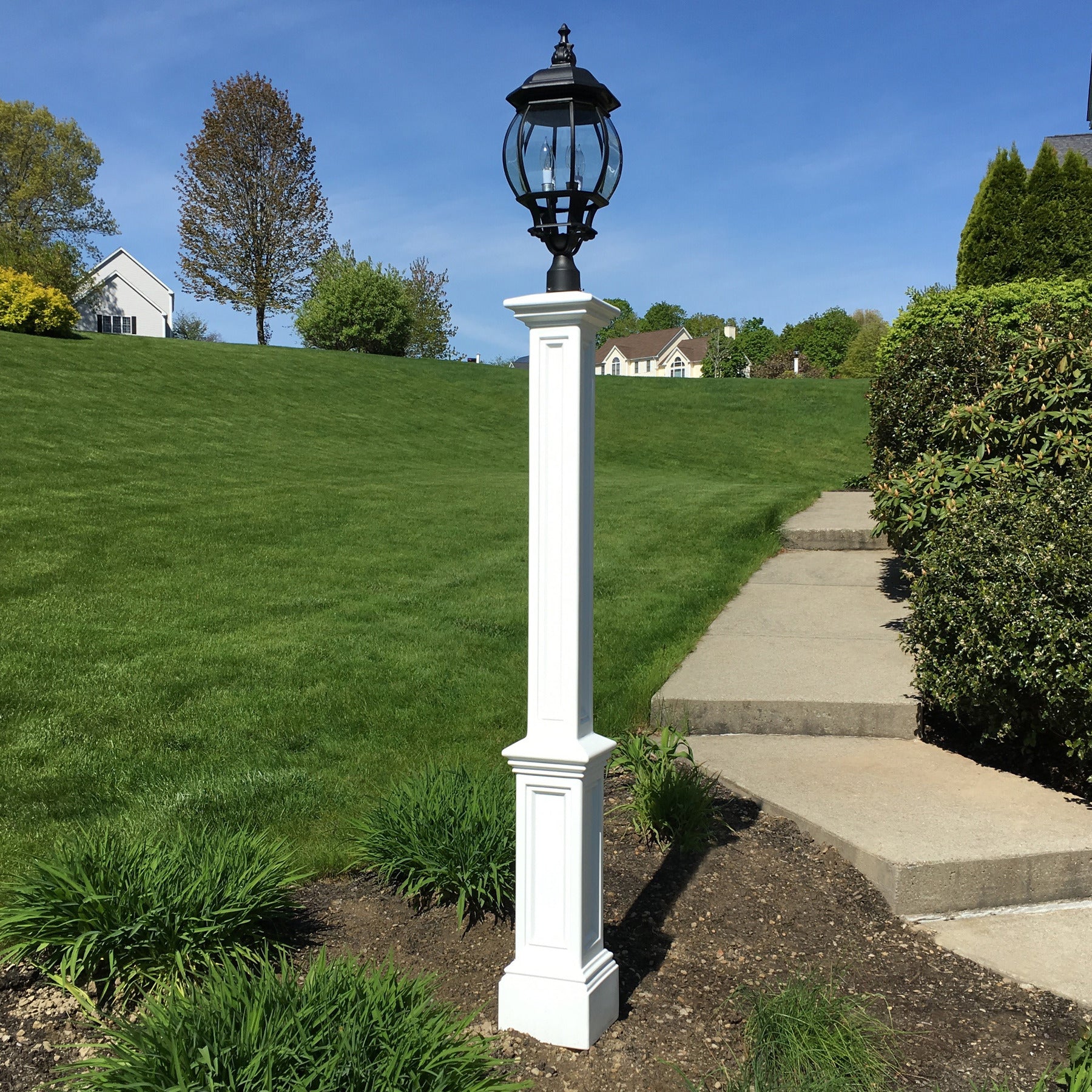 Signature Lamp Post - With Mount – Mayne